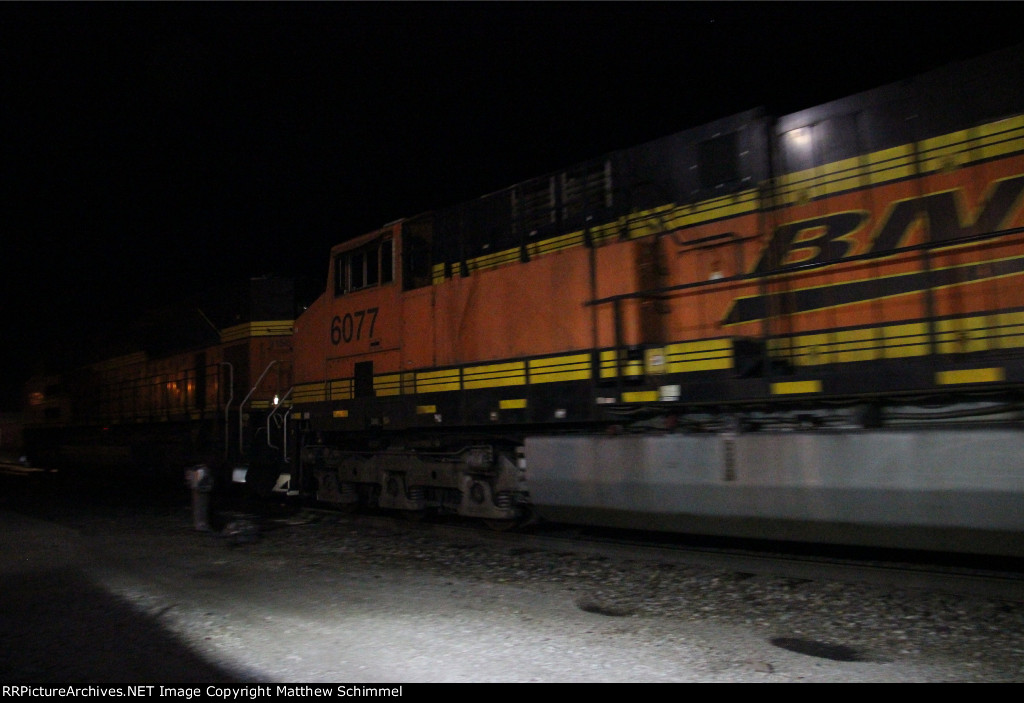 BNSF 6077